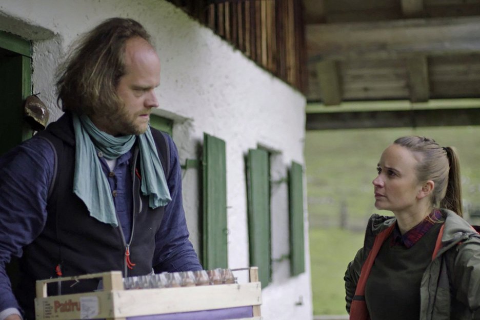 5vor12 - Untersuchung (E11) (2017) | ČSFD.cz