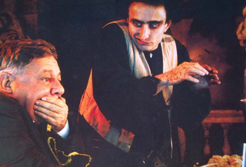 Drakulov sluha (1985) | ČSFD.sk