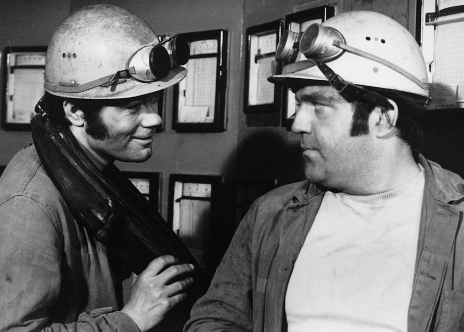 Looping (1975) | ČSFD.cz