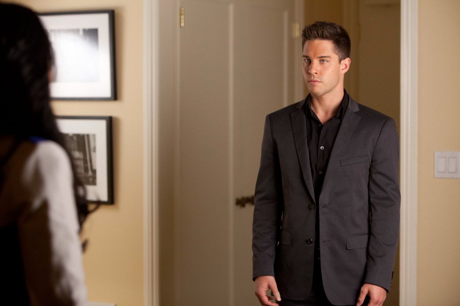 Dean Geyer | ČSFD.cz