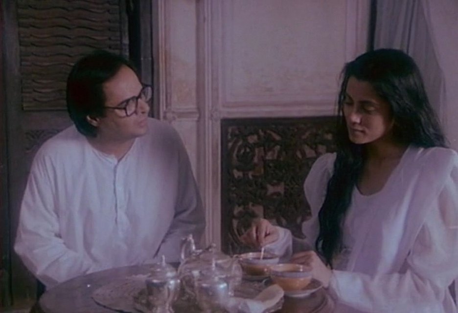 Farooq Shaikh | Galerie - Z filmu | ČSFD.cz