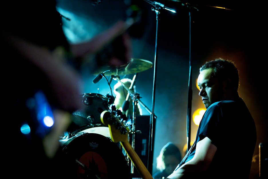 Shihad: Beautiful Machine (2012) | ČSFD.cz