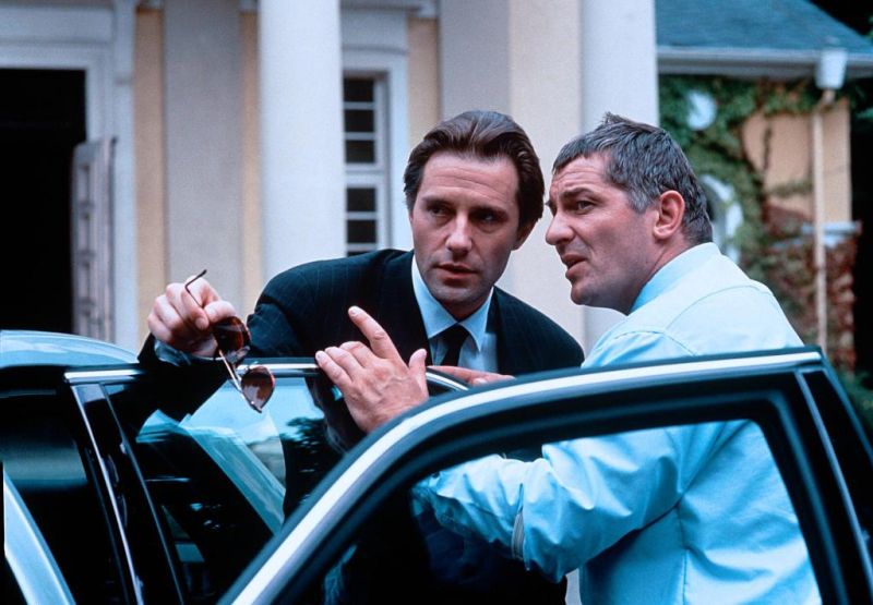 Der Schattenmann - Mitten unter uns (E01) (1996) | ČSFD.cz