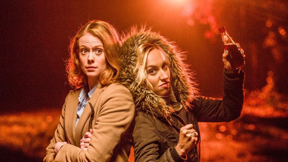 Witless - Season 1 (S01) (2016) | ČSFD.cz