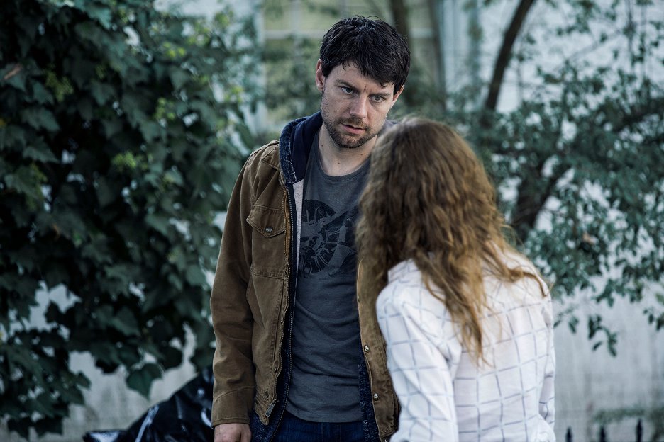 Outcast - The Common Good (S02E05) (2017) | ČSFD.cz