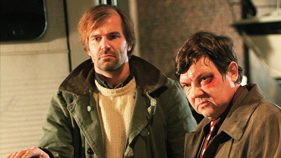 Raid - Episode 2 (E02) (2000) | ČSFD.cz