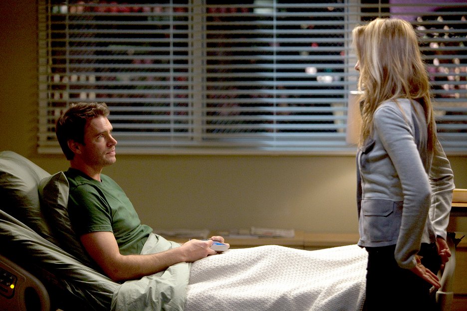 A Grace klinika - Felügyelet nélkül (S07E22) (2011) | ČSFD.cz