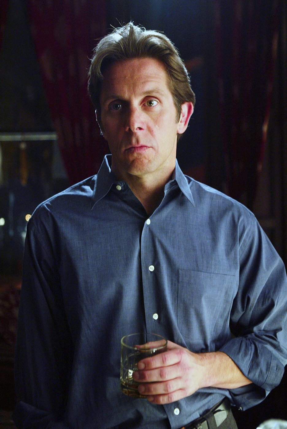 Zákon a pořádek: Útvar pro zvláštní oběti - Bratrstvo (S05E12) (2004 ...