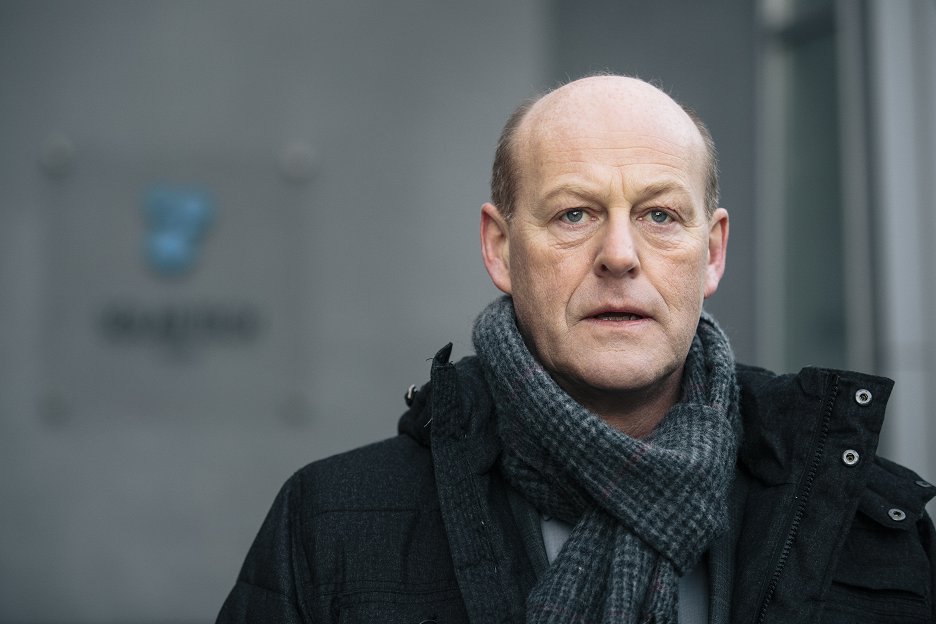 Bez poskvrny - Avsløringen (S02E04) (2016) | ČSFD.cz