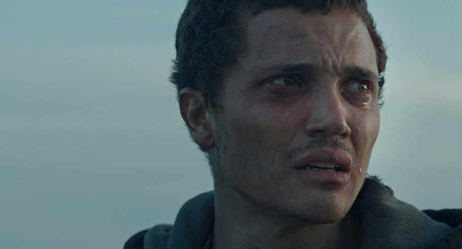 Embers (2015) | ČSFD.cz