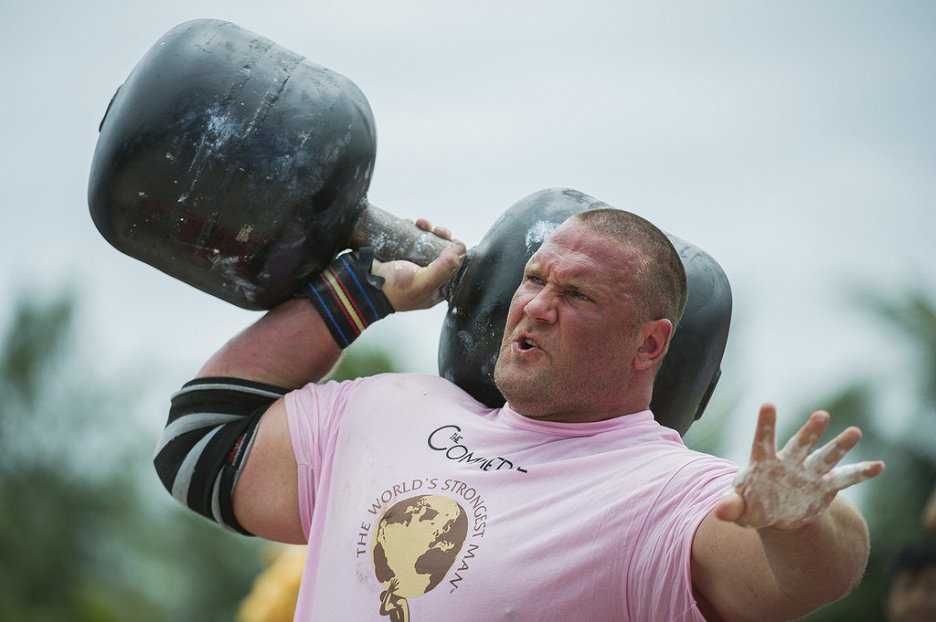 World's Strongest Man (1977) | ČSFD.cz