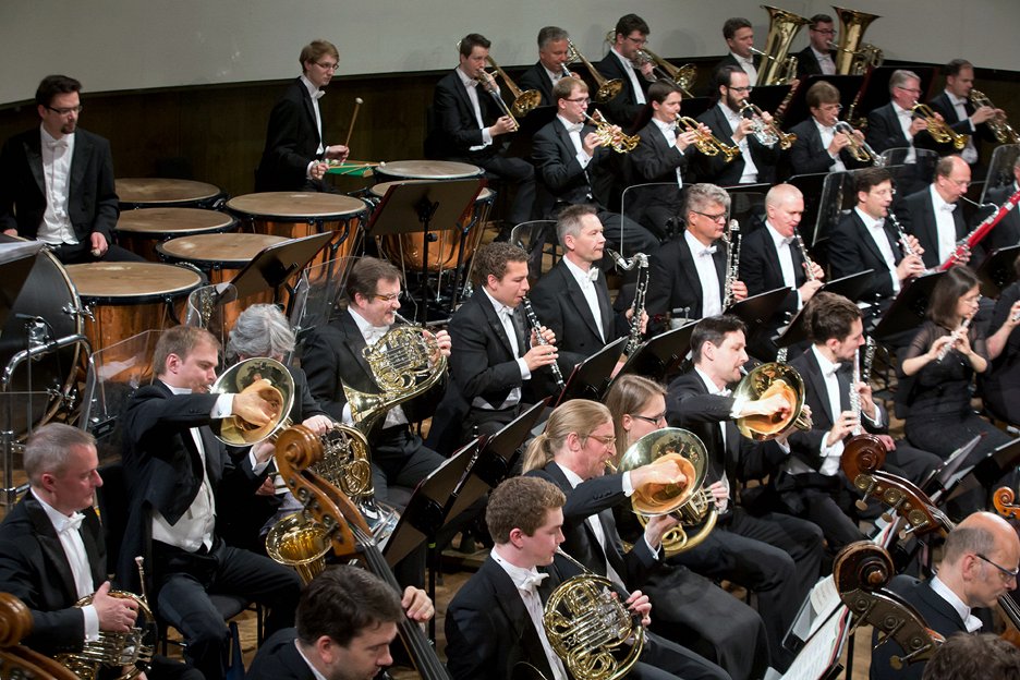 Le Sacre du Printemps von Igor Strawinsky - Andris Nelsons und das ...