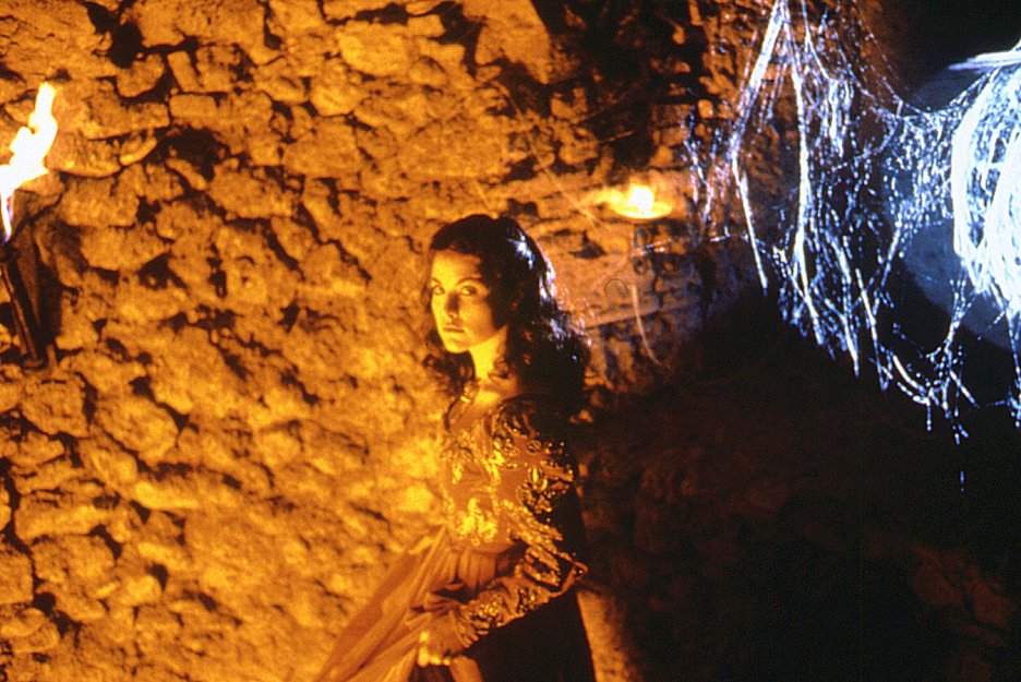 Meridian (1990) | Galerie - Z filmu | ČSFD.cz