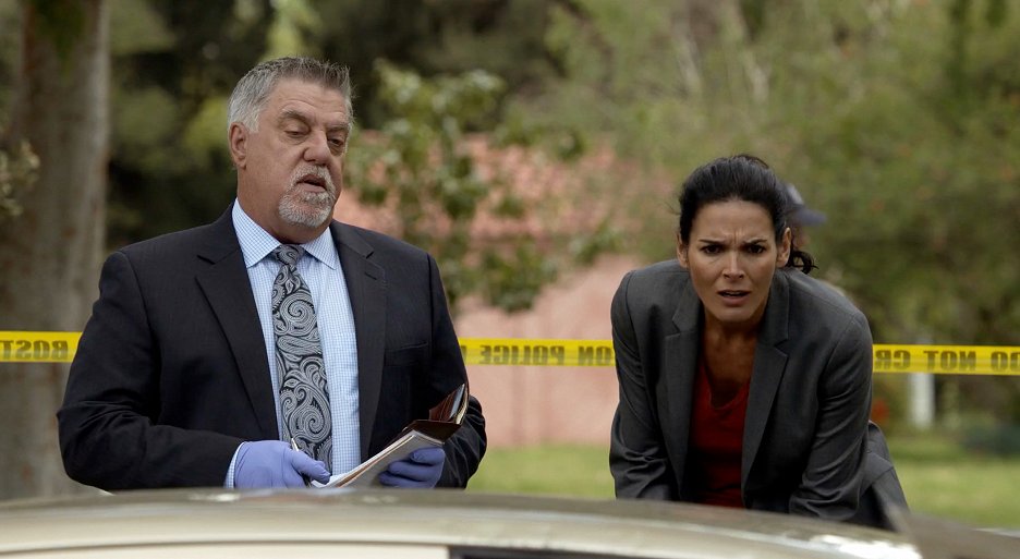 Rizzoli & Isles - Post Mortem (S07E04) (2016) | ČSFD.cz