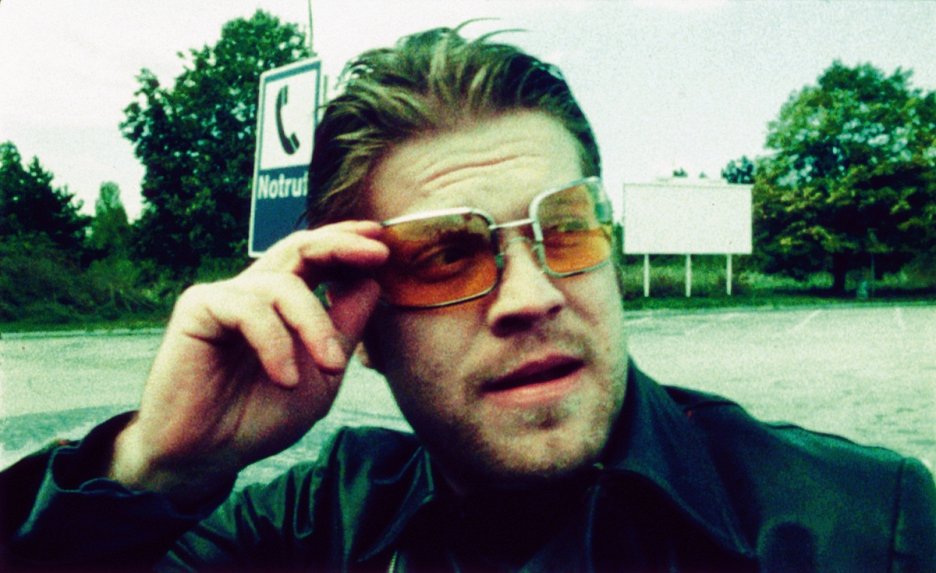 Balra a nap nyugszik (2000) | ČSFD.cz