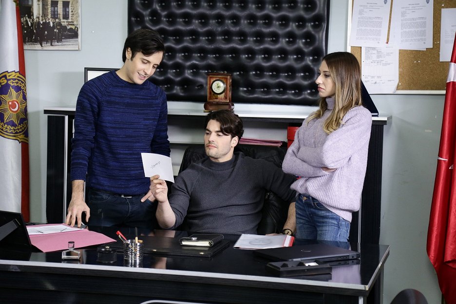 Aslan Ailem (2017) | ČSFD.cz