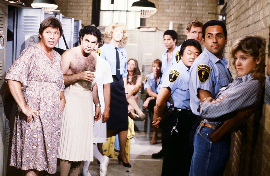 Poldové z Hill Street - Double Jeopardy (S01E05) (1981) | ČSFD.cz