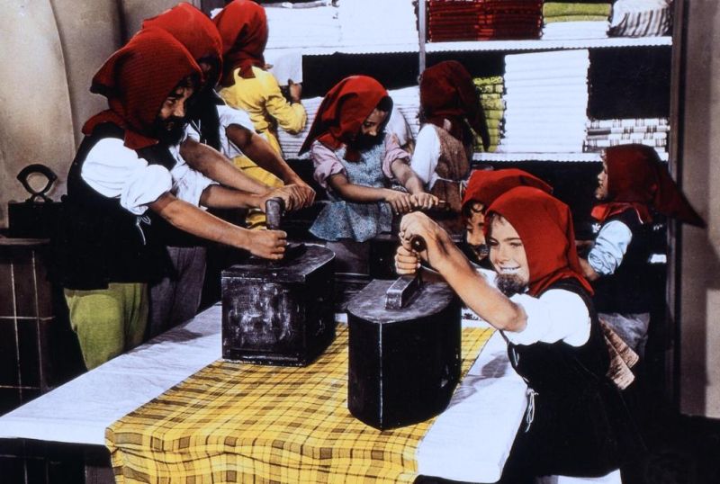 Die Heinzelmännchen (1956) | Galerie - Z filmu | ČSFD.cz