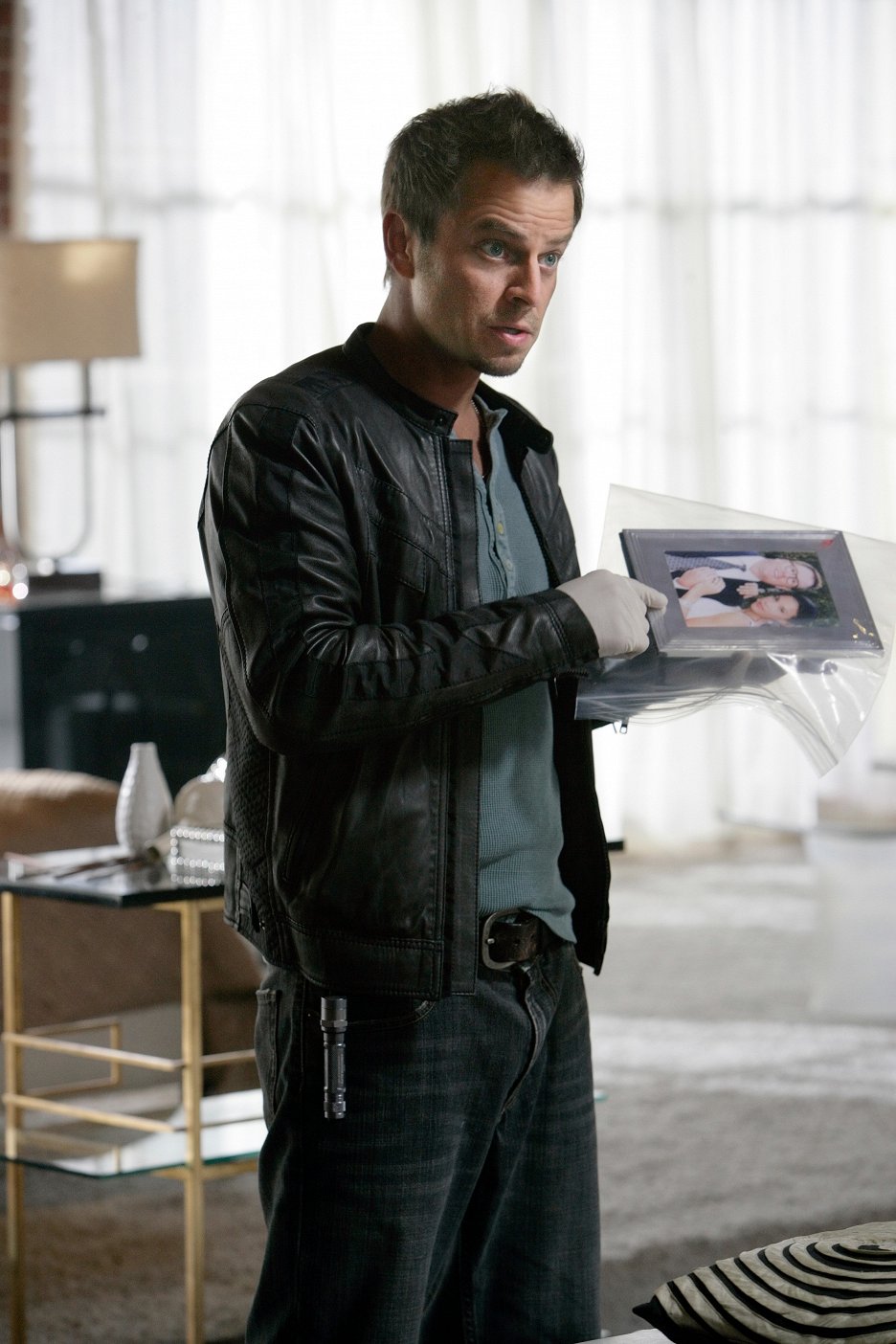 Kriminálka New York - Žádný dobrý skutek (S05E16) (2009) | ČSFD.cz