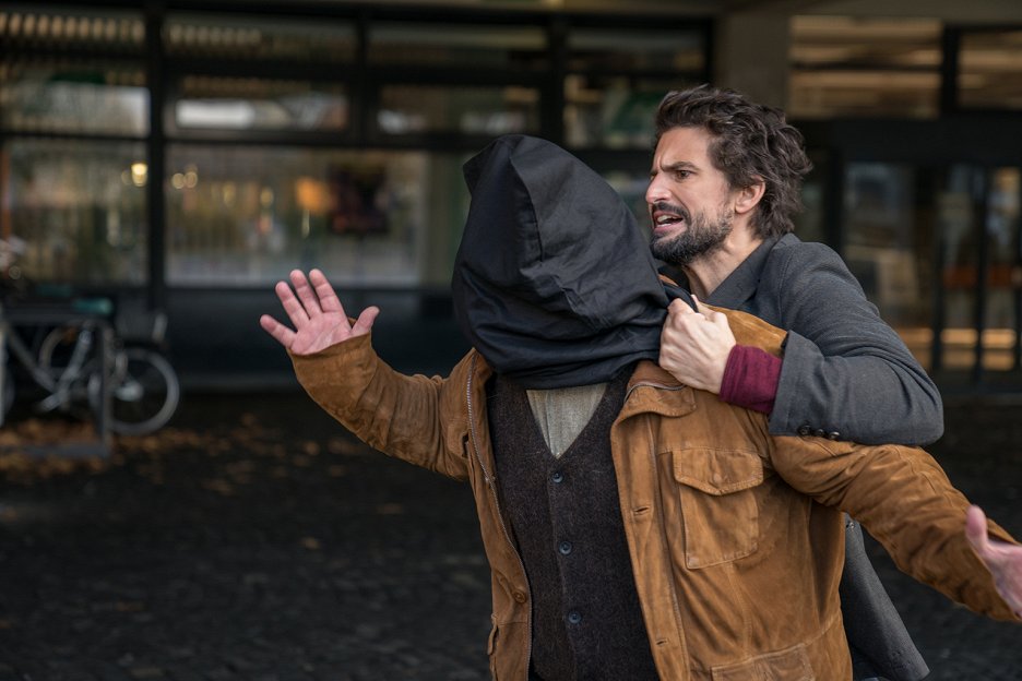 Einstein Mysteries - Isobaren (S02E09) (2018) | Creators | ČSFD.cz