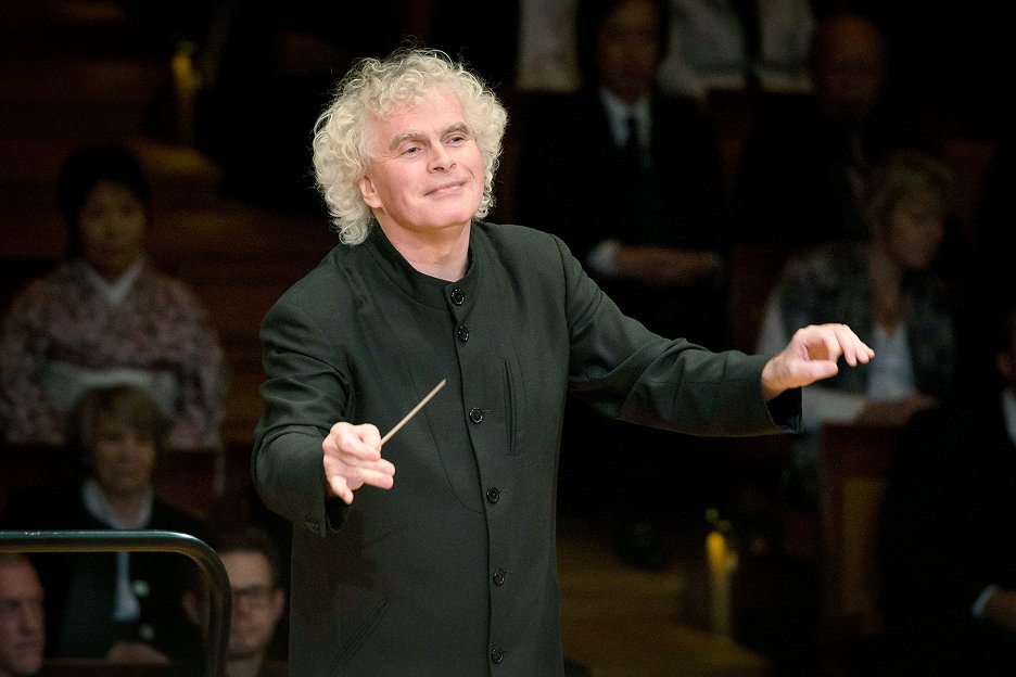 Sir Simon Rattle, Elina Garanca und die Berliner Philharmoniker (2018) | ČSFD.cz