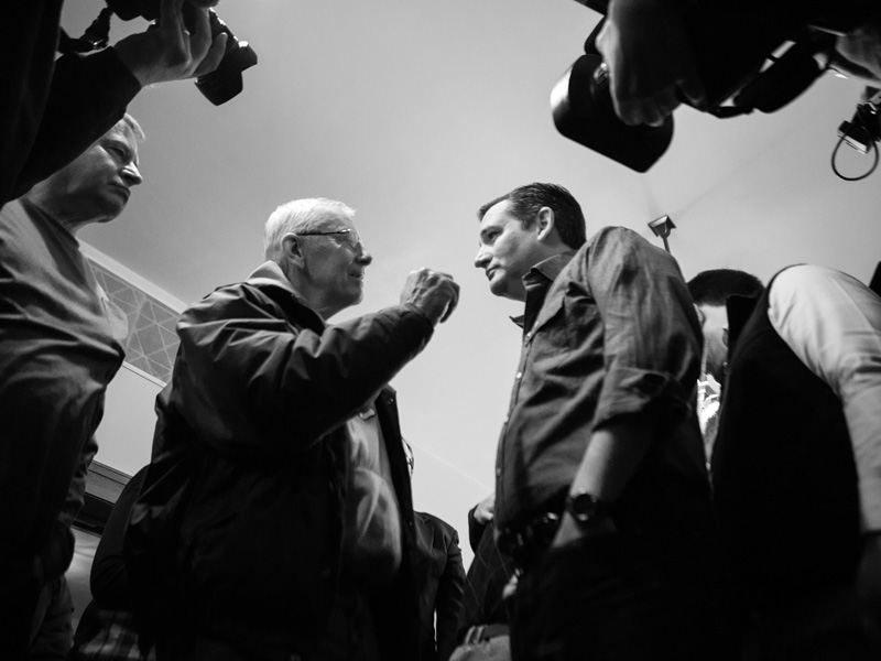 The Circus: Inside the Greatest Political Show on Earth (2016) | ČSFD.cz