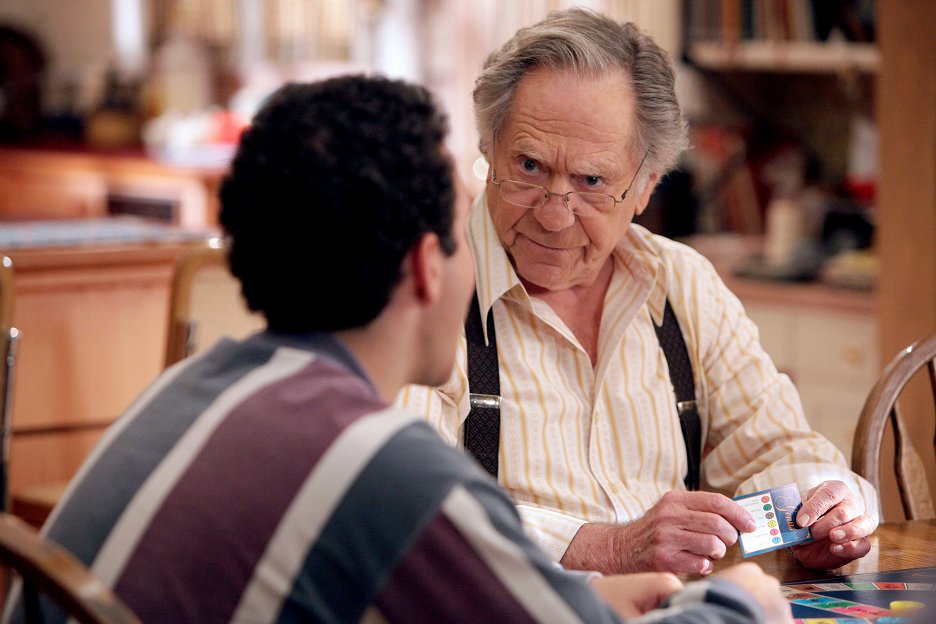 Goldbergovi - Big Baby Ball (S02E06) (2014) | ČSFD.cz