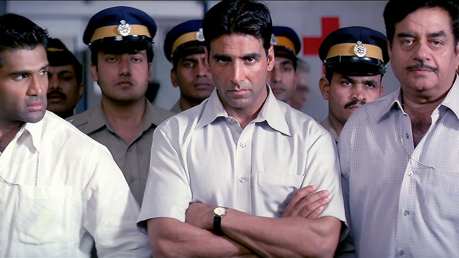 Aan: Men at Work (2004) | ČSFD.cz