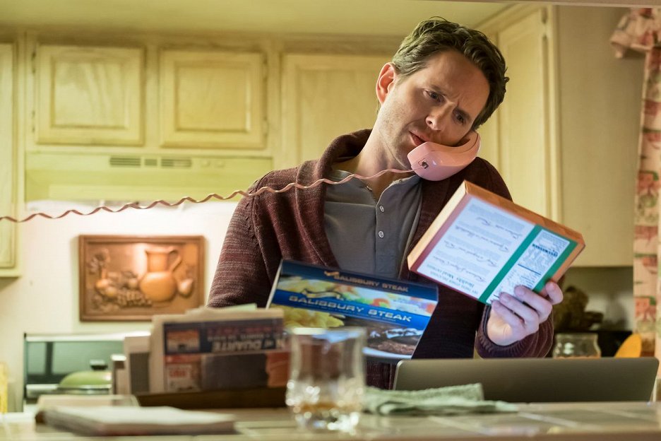 A.P. Bio - Pilot: Catfish (S01E01) (2018) | ČSFD.cz