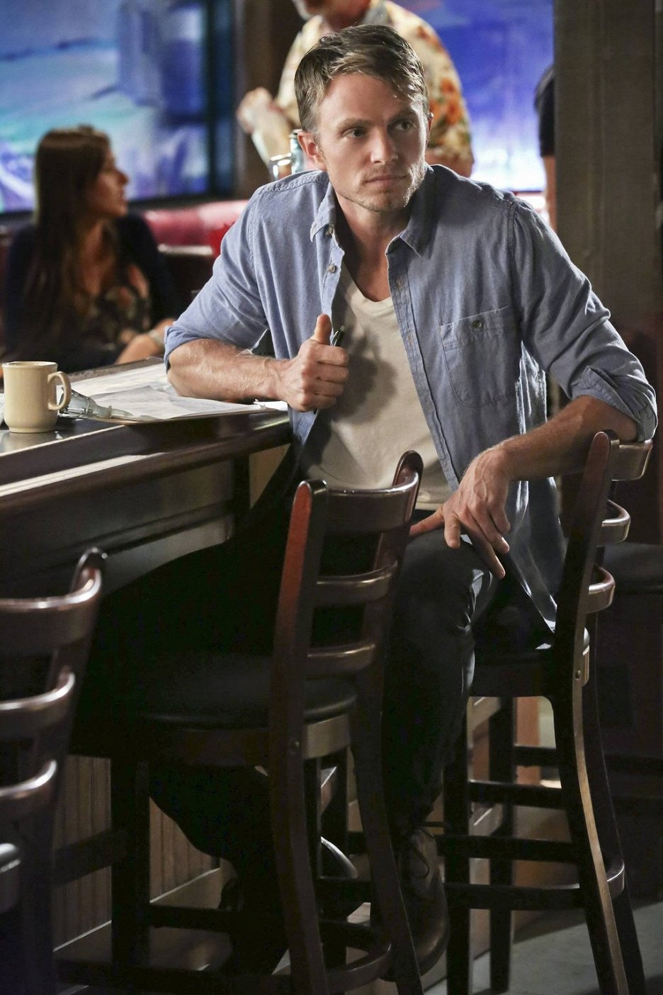 Hart of Dixie - Friends in Low Places (S03E02) (2013) | Creators | ČSFD.cz