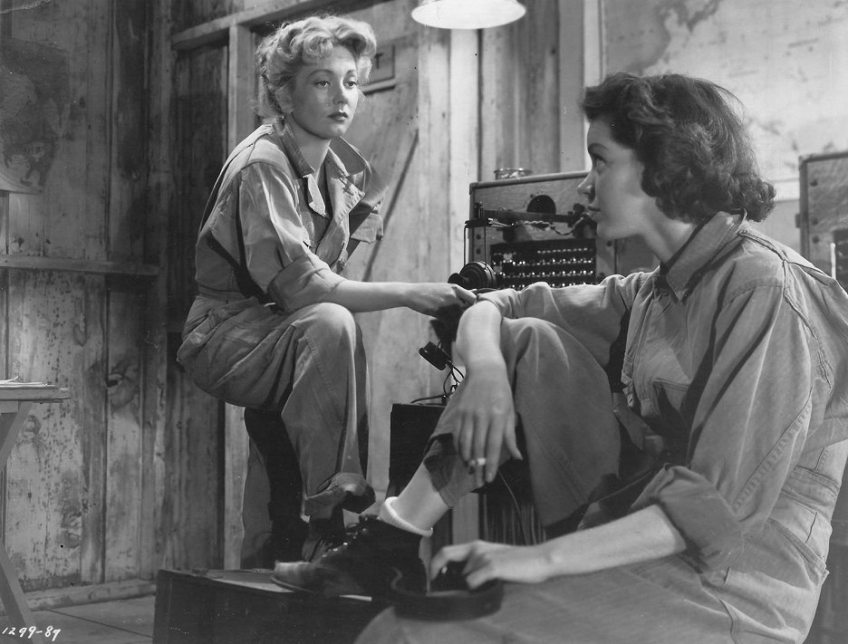 Cry 'Havoc' (1943) | ČSFD.cz