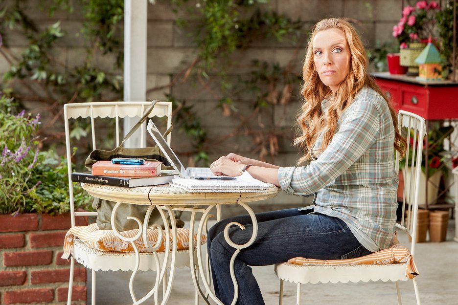 Tara a její svět - The Road to Hell Is Paved with Breast Intentions ...