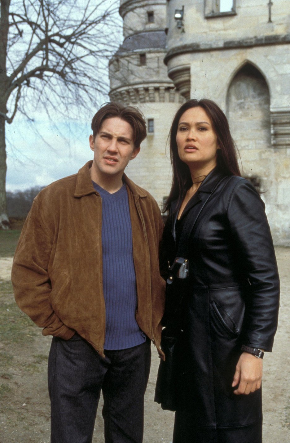 Lovci pokladů - Závod s časem (S02E22) (2001) | ČSFD.cz