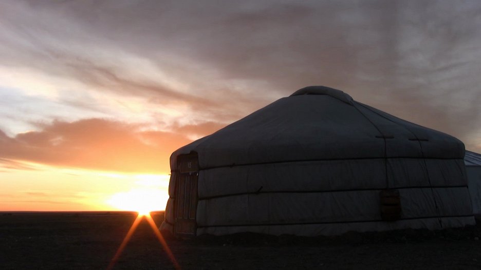 October in Mongolia (2017) | ČSFD.cz