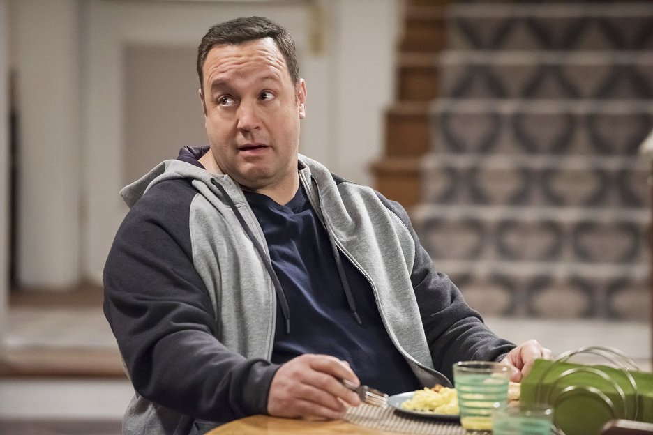 Kevin Can Wait - Ring Worm (S01E13) (2017) | Creators | ČSFD.cz