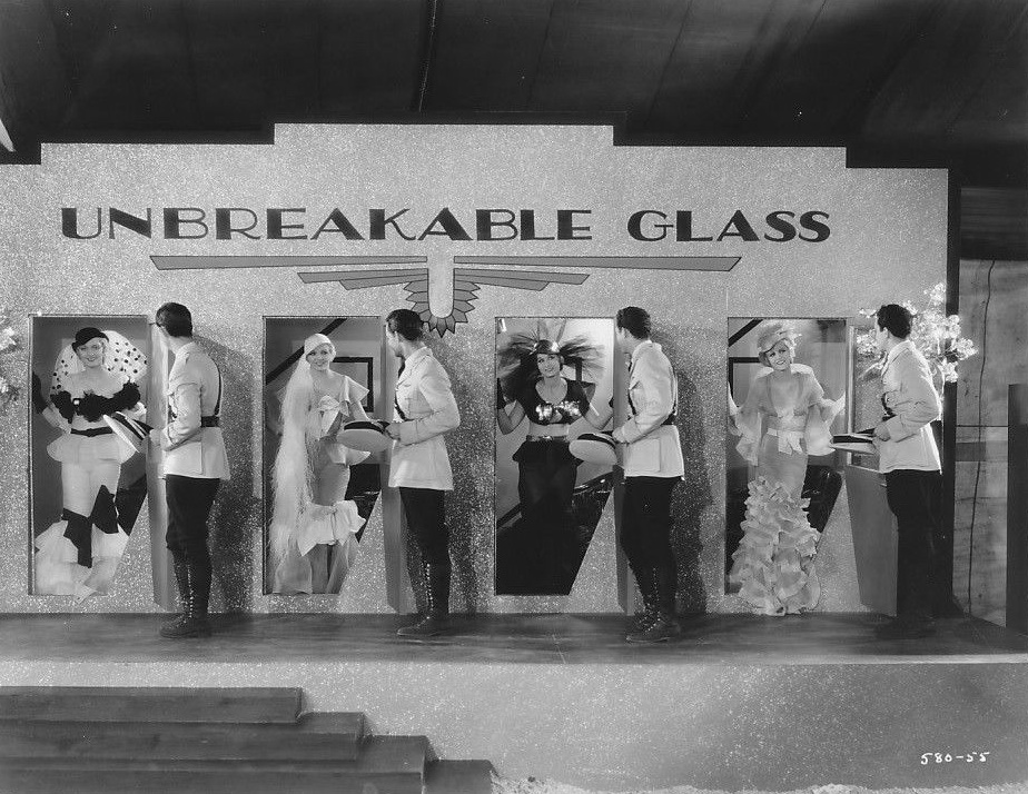 Flying High (1931) | Galerie - Z filmu | ČSFD.cz