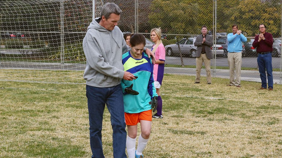 Průměrňákovi - Smrad (S05E18) (2014) | ČSFD.cz