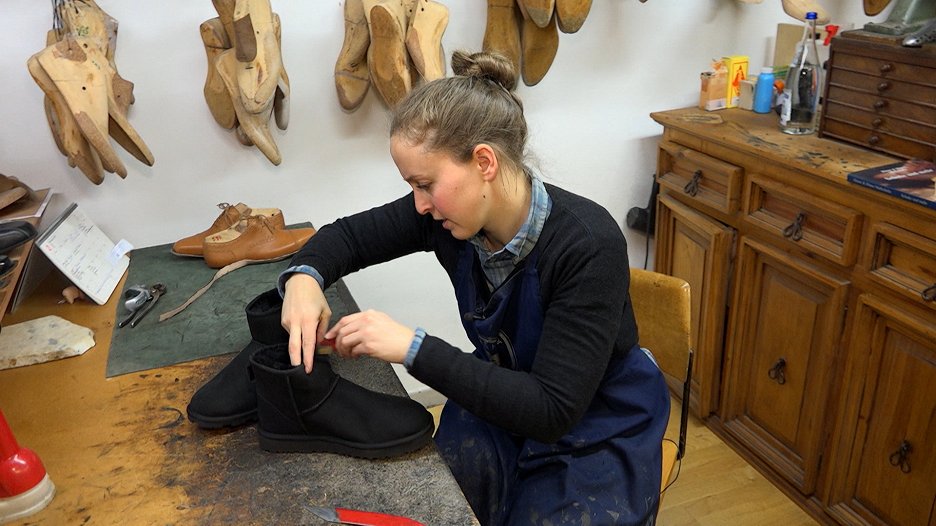 Falsche Versprechen? - So lassen wir uns manipulieren (2018) | ČSFD.cz