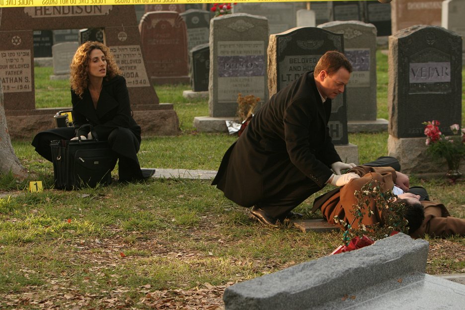 Kriminálka New York - Jen hra (S02E15) (2006) | ČSFD.cz