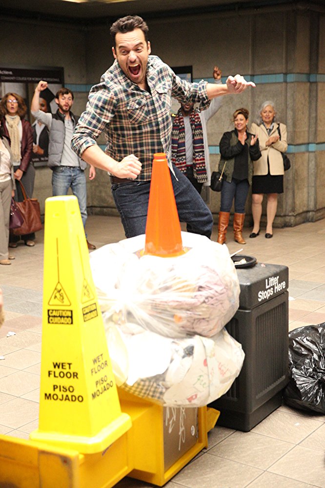 Nová holka - Návrat domů (S06E04) (2016) | ČSFD.cz