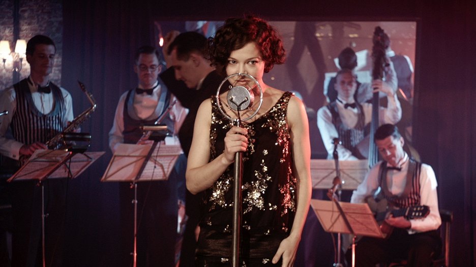 Mackie Messer - Žebrácký film Bertolda Brechta (2018) | ČSFD.cz