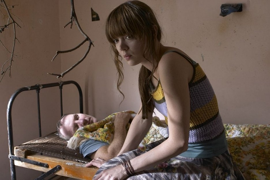 Stranded (2006) | ČSFD.cz