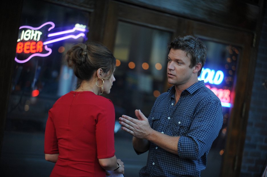 Slunečno, místy vraždy - Nekonečné léto (S03E10) (2012) | ČSFD.cz