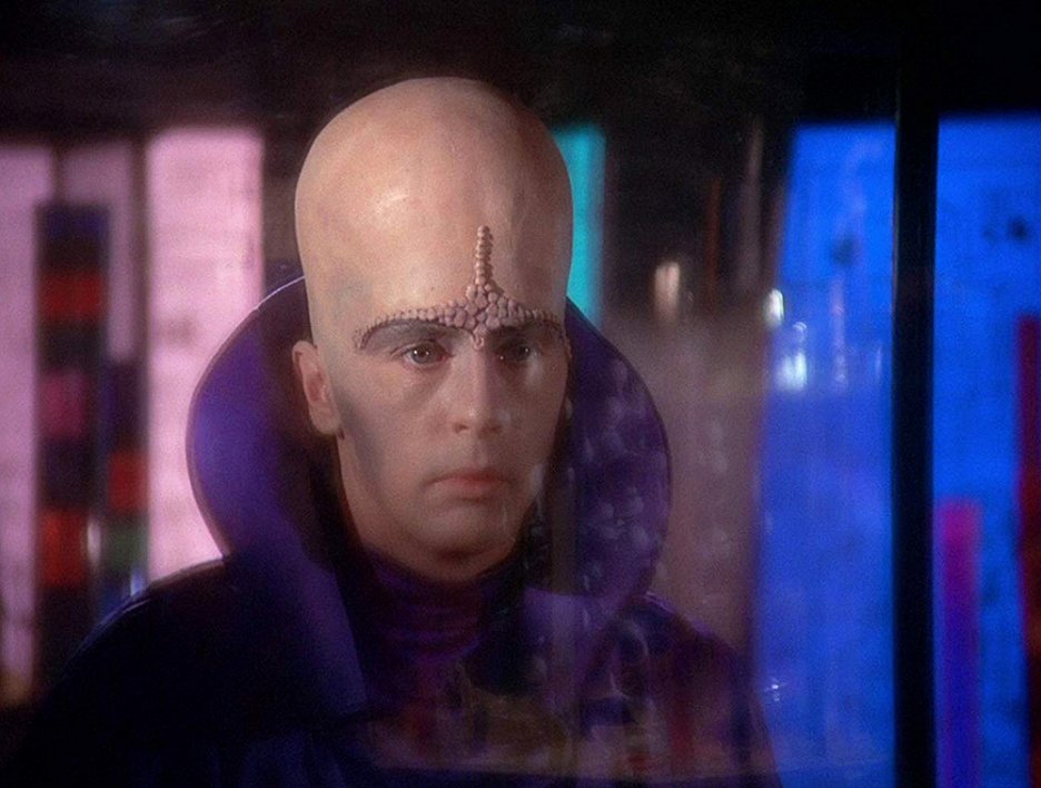 Anthony Valentine | ČSFD.cz