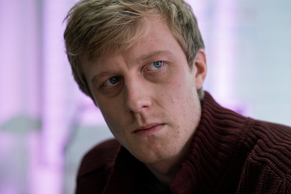 Greyzone - Rekrutteret (E05) (2018) | ČSFD.cz