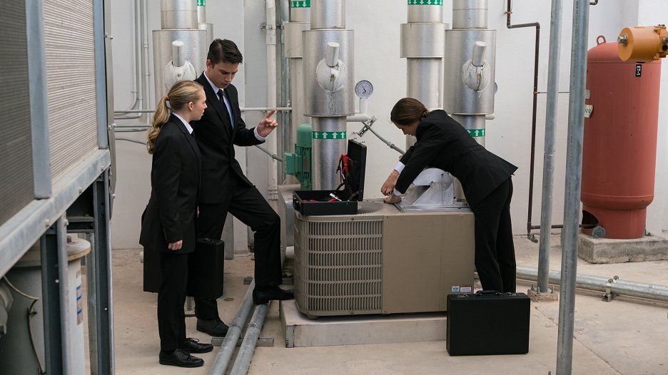 Já Frankie - I Am... Under Suspicion (S02E07) (2018) | ČSFD.cz