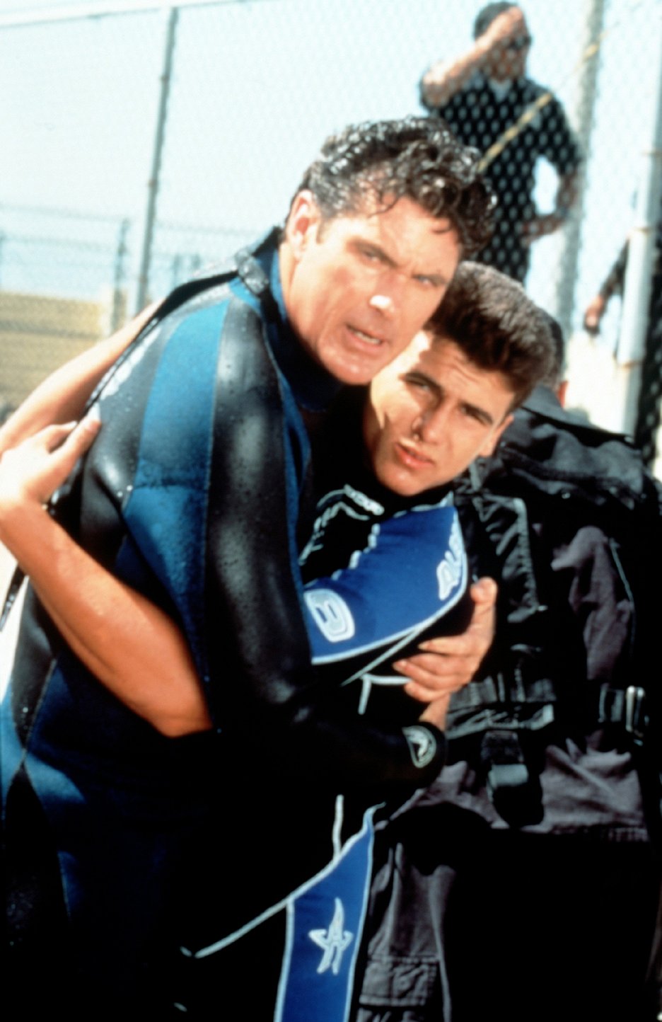 Pobřežní hlídka - Ohrožená voda (S07E18) (1997) | ČSFD.cz