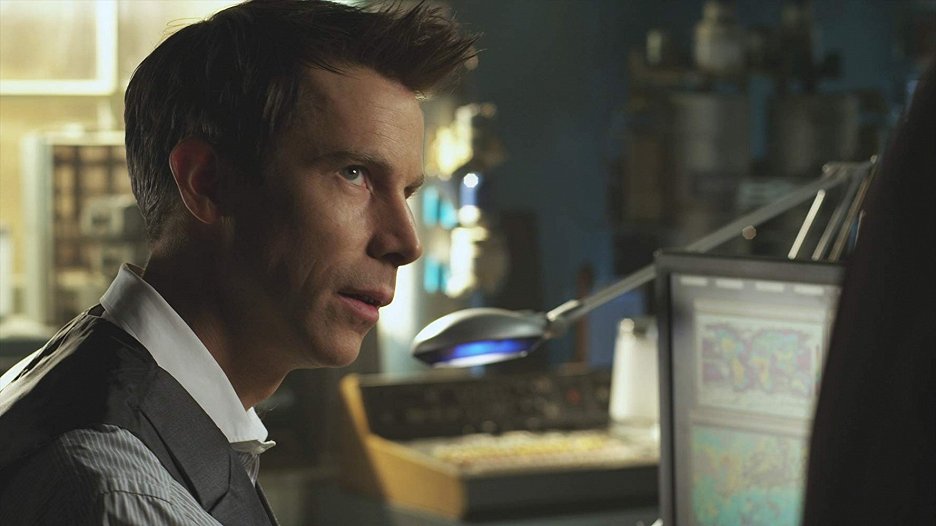 Svatyně - Dutí lidé (S03E10) (2010) | ČSFD.cz