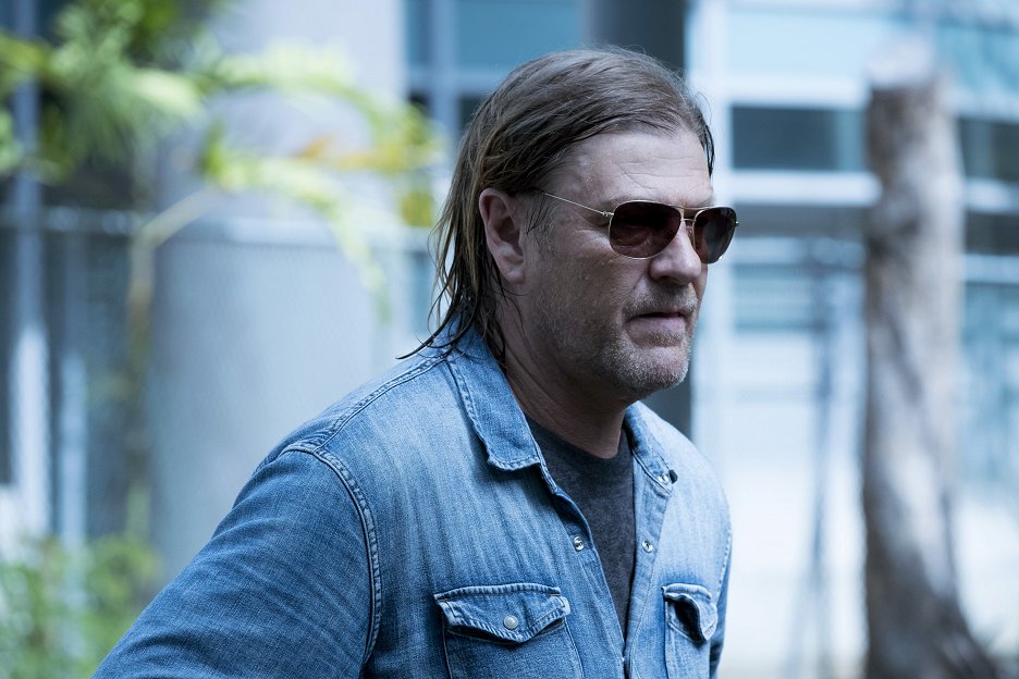 Přísaha - Switch (S01E10) (2018) | ČSFD.cz