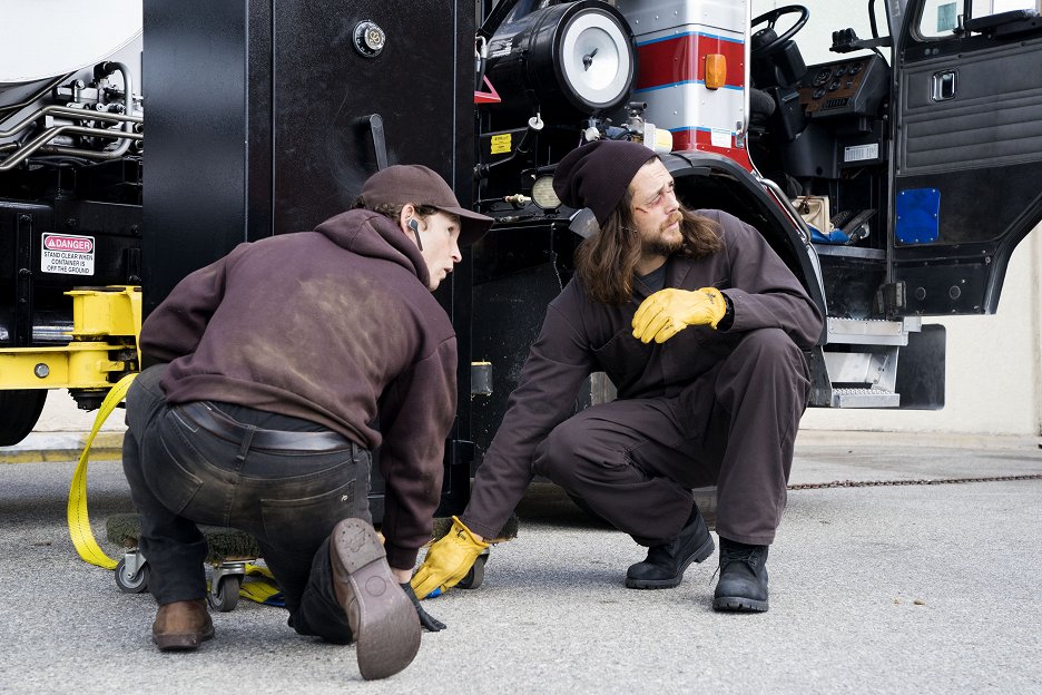 Animal Kingdom - Wolves (S03E04) (2018) | ČSFD.cz